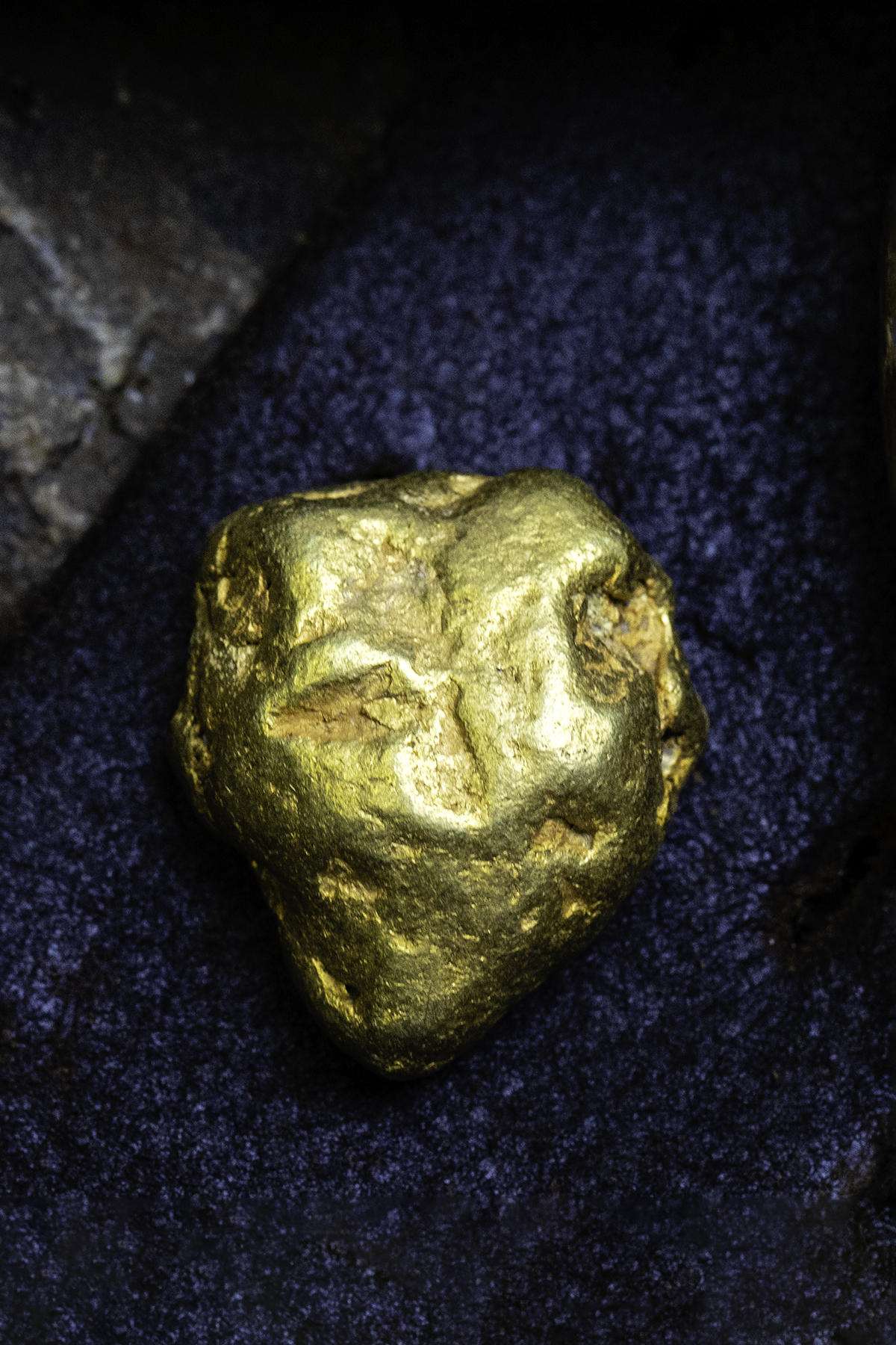 Large Gold Boulder Nugget from Alaska - 29.6 grams - $2,516.00 ...